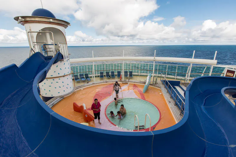 Kids' Pool on Royal Caribbean Radiance of the Seas Cruise Ship - Cruise ...
