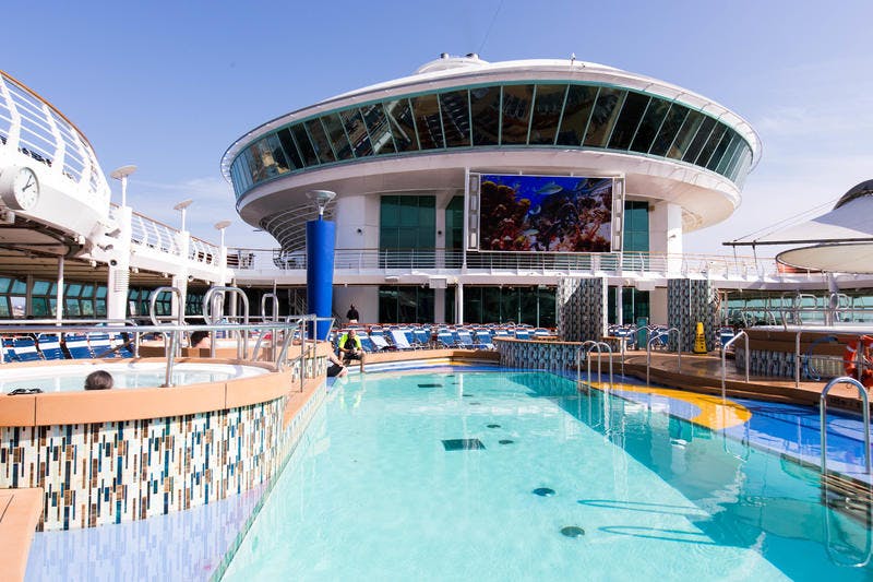 Main Swimming Pools on Royal Caribbean Explorer of the Seas Ship ...