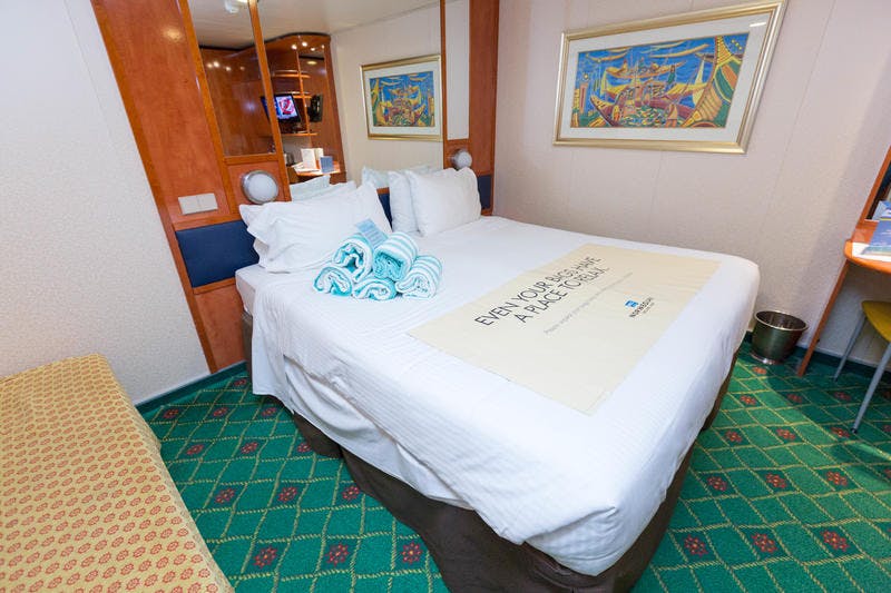 Family Inside Cabin on Norwegian Sun Cruise Ship - Cruise Critic