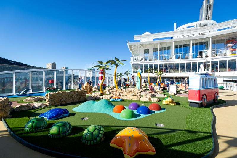 Mini-Golf on Royal Caribbean Symphony of the Seas Cruise Ship - Cruise ...
