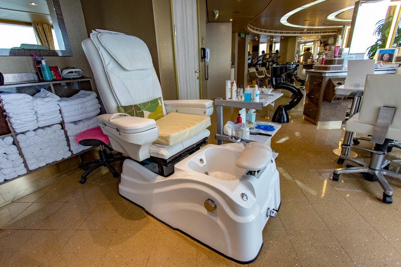 Holland America Eurodam Cruise: Expert Review (2023)