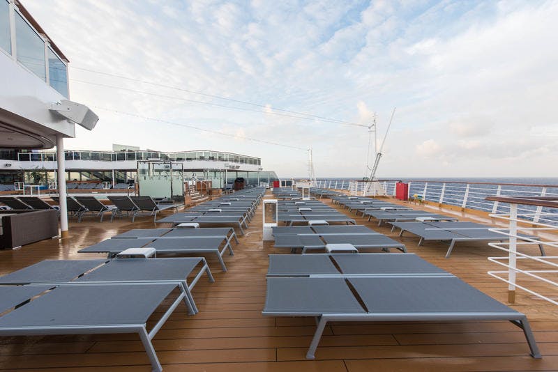 Sea View Pool on Holland America Nieuw Statendam Cruise Ship - Cruise ...