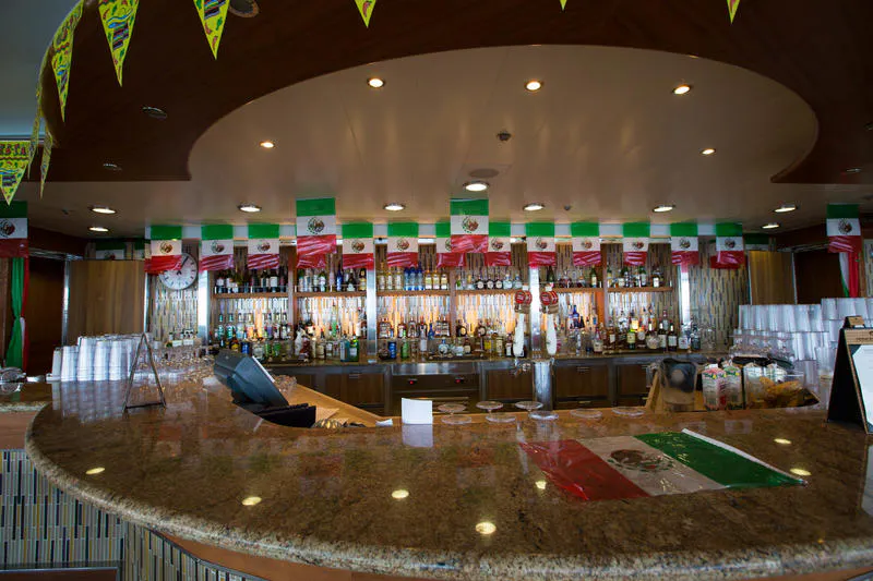 Outrigger Bar on Regal Princess Cruise Ship - Cruise Critic