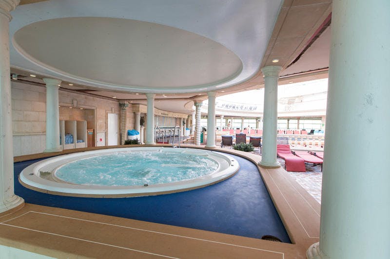 Solarium on Royal Caribbean Navigator of the Seas Cruise Ship - Cruise ...