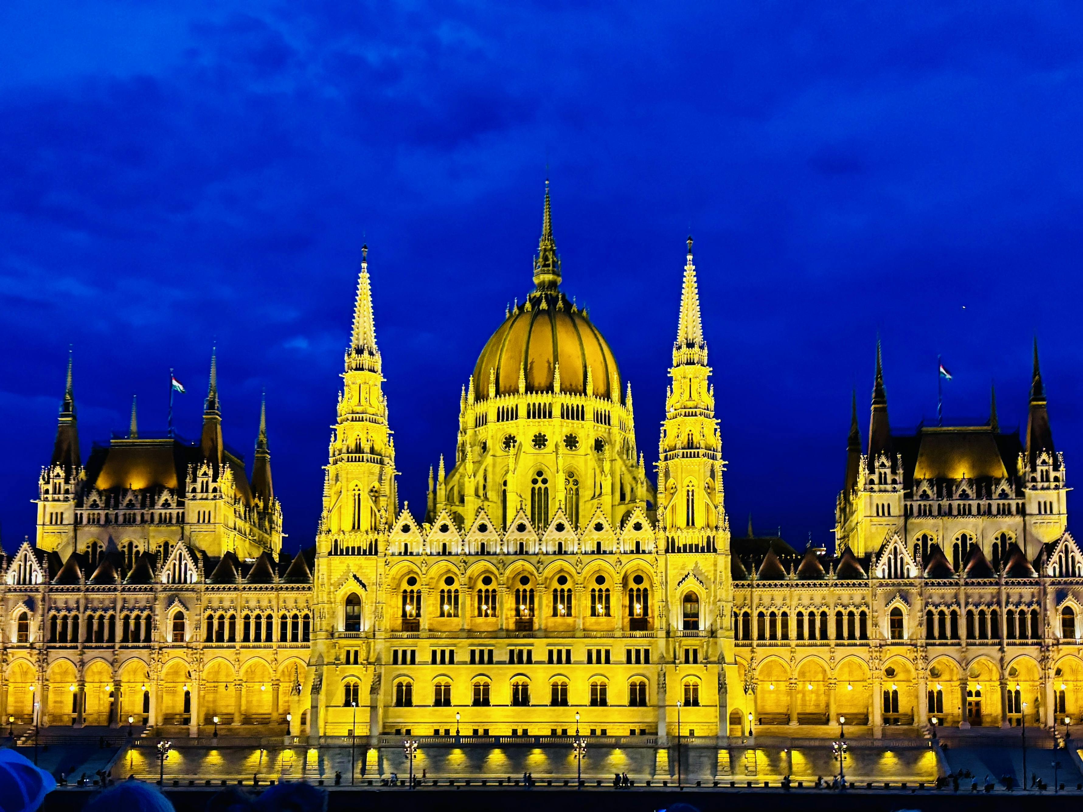 AmaWaterways AmaLea Cruise Ship Review - Photos & Departure Ports ...