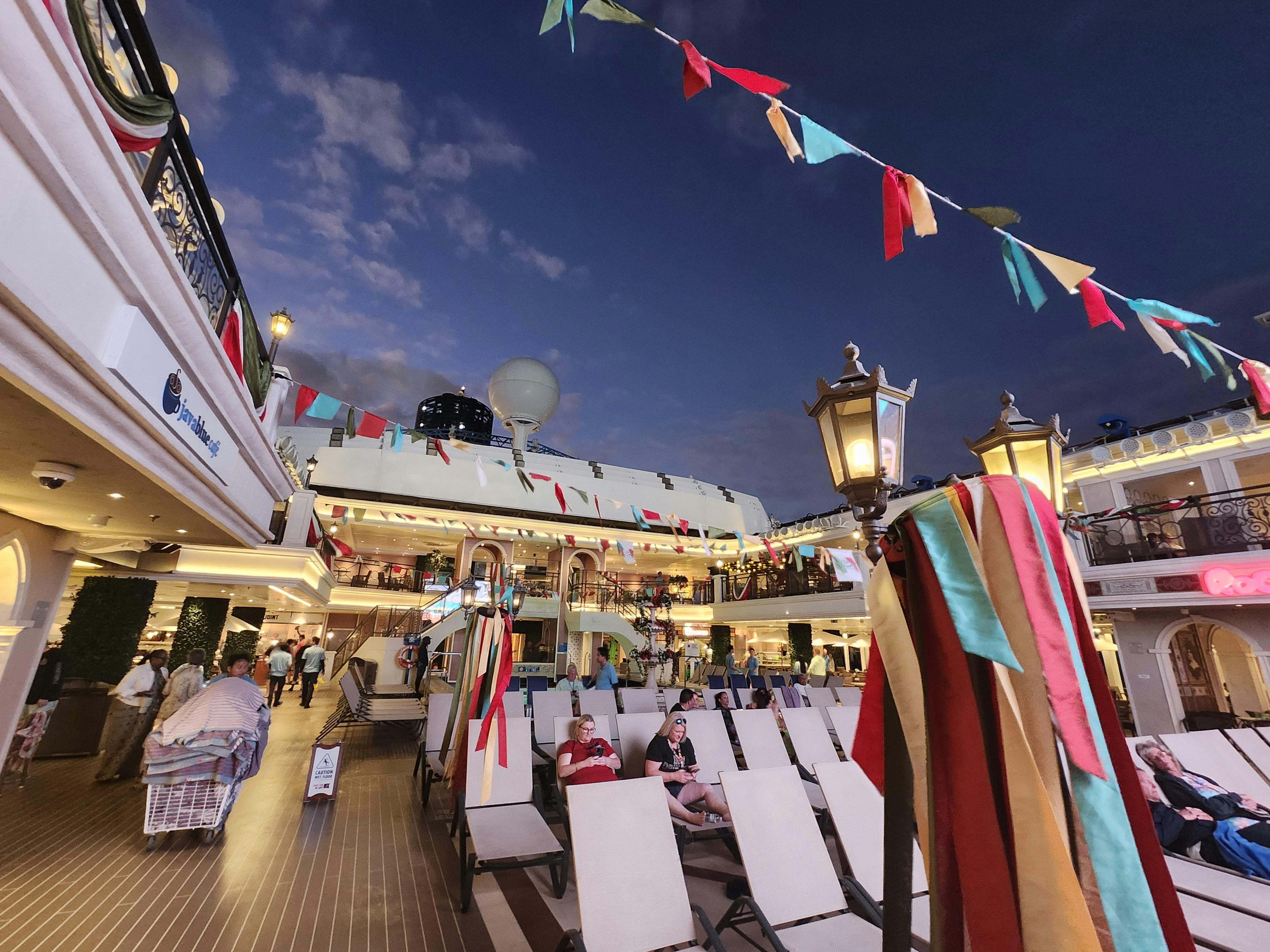 Carnival Venezia Panama Cruise Reviews (2026 UPDATED): Cruise Ratings ...