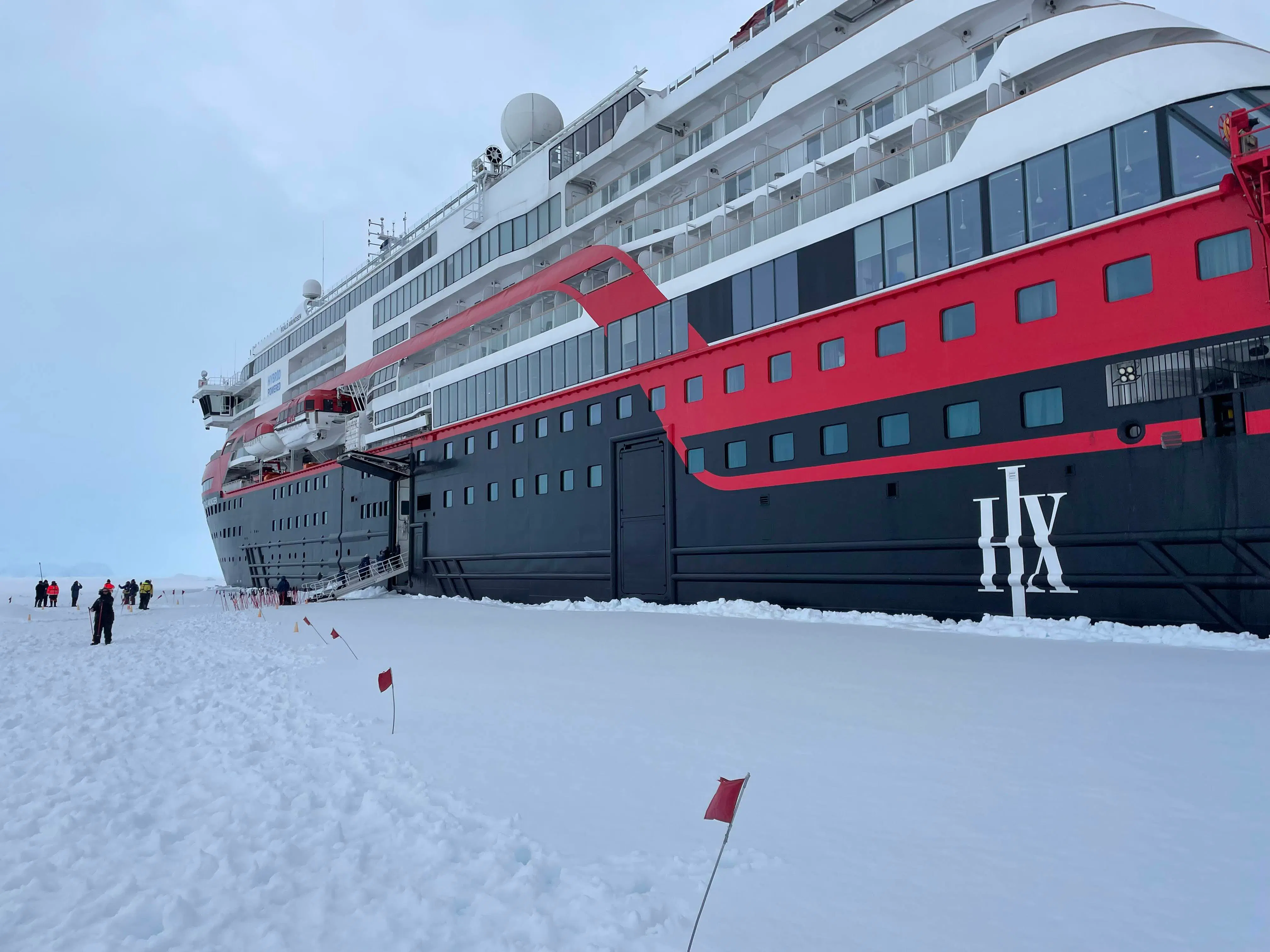 HX Expeditions Roald Amundsen Bahamas Cruise Reviews (2024 UPDATED ...