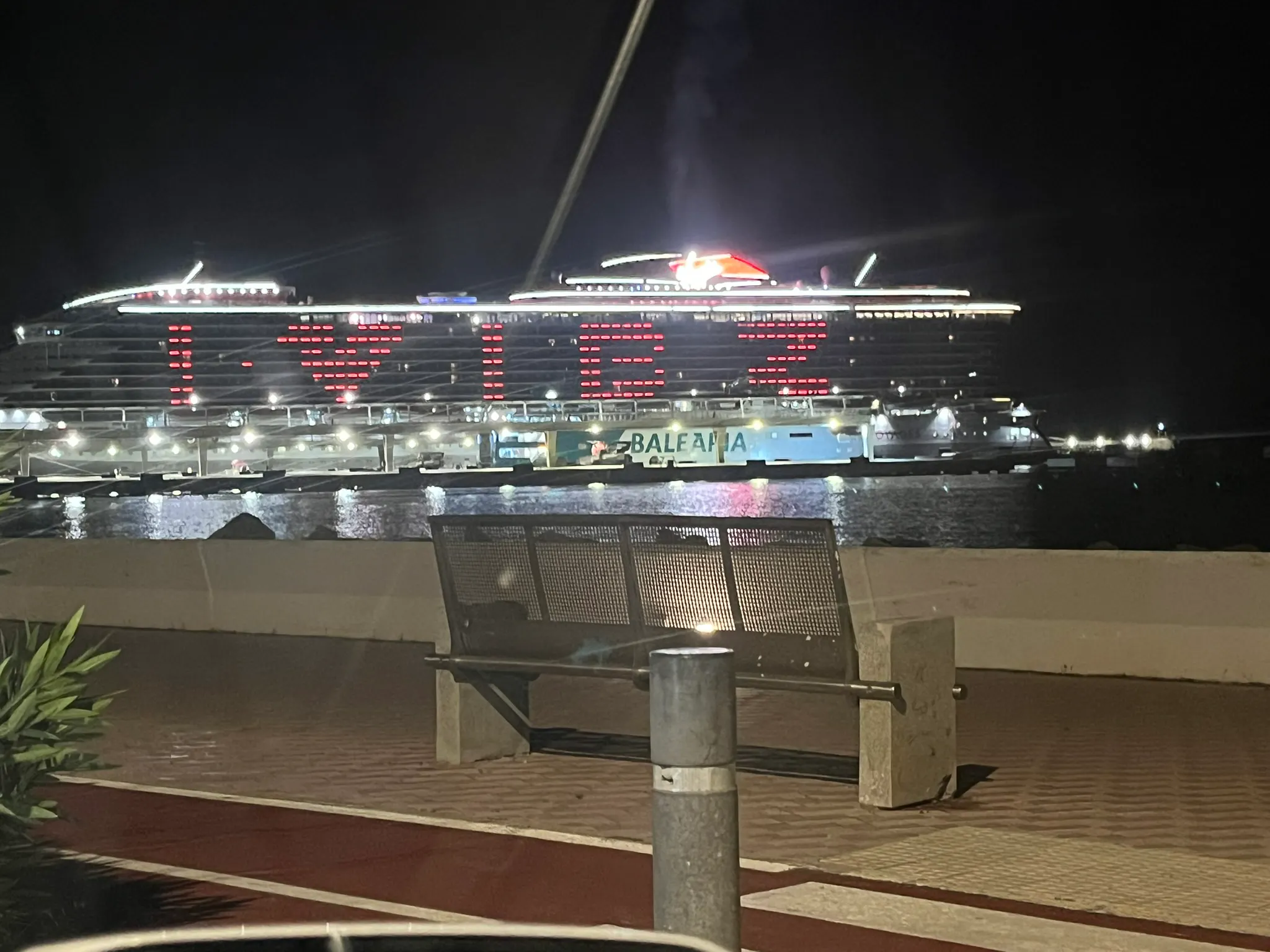 Valiant Lady Europe Cruise Reviews from Civitavecchia | Member Reviews