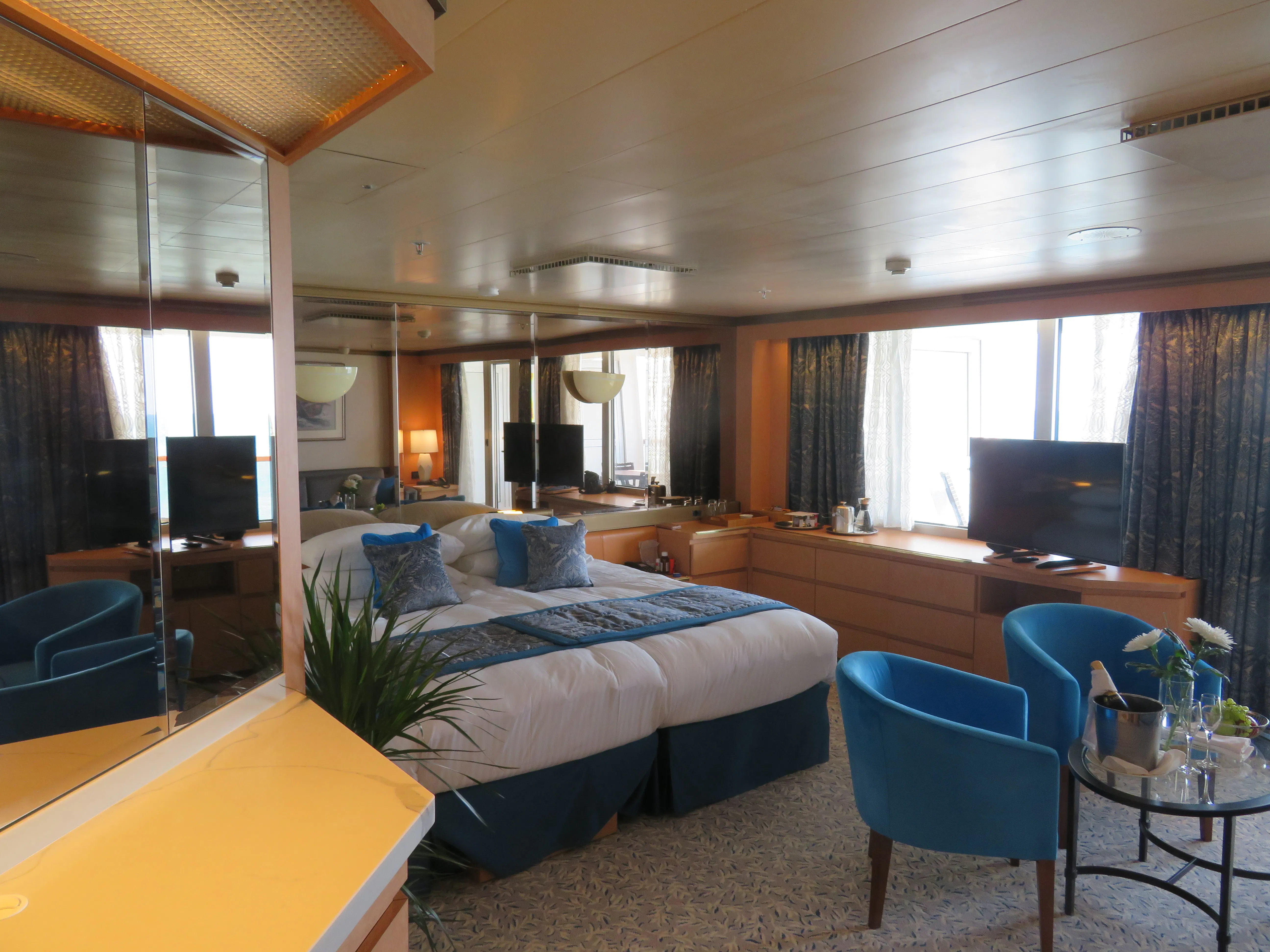 Bolette Cruise: Expert Review (2023)