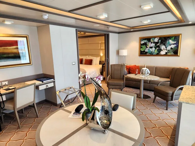 Silver Moon Cruise: Expert Review (2023)